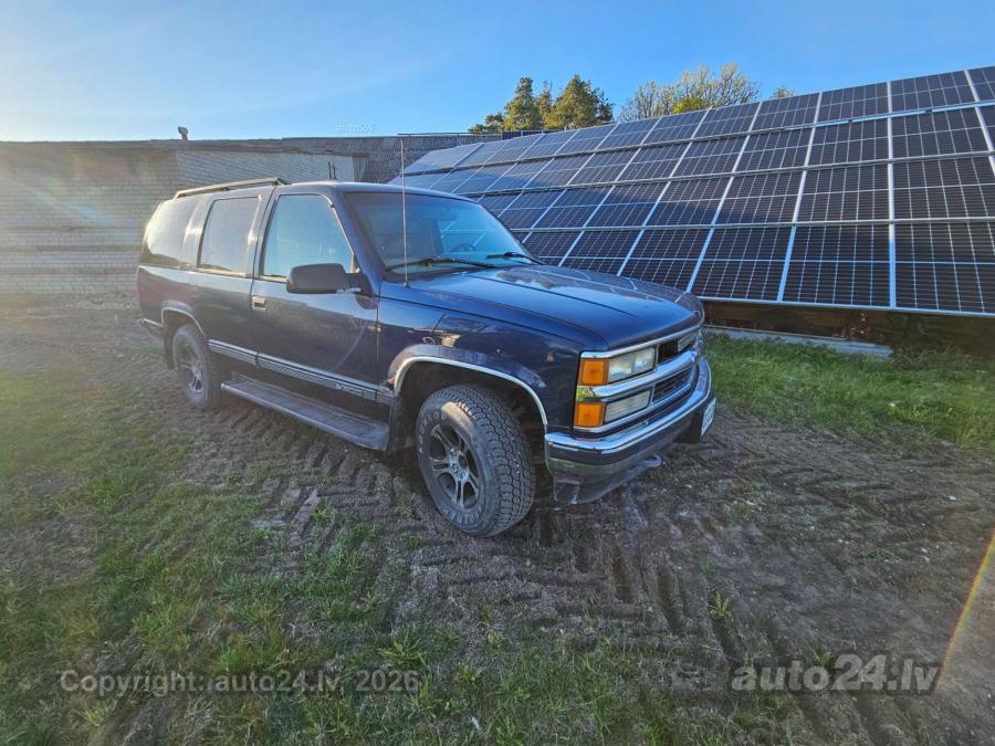 Zils Chevrolet Tahoe 1996 Tallina, ar dzinēja tilpumu 5.70 L un nobraukumu 0 tūkst. km par 5500 €, foto 6 vietnē AUTOMOTO.COM.LV