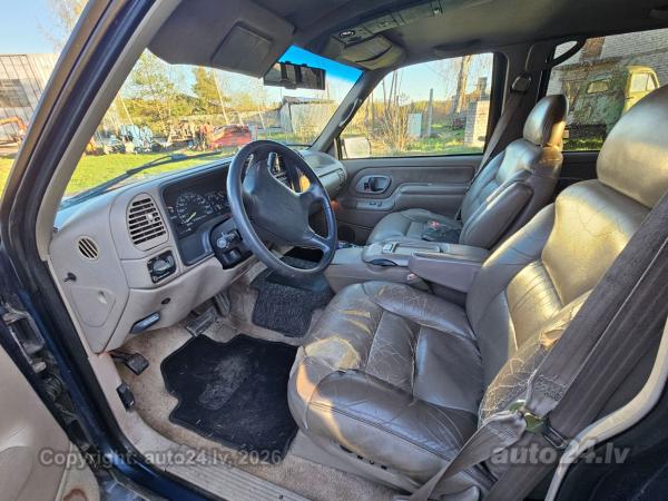 Zils Chevrolet Tahoe 1996 Tallina, ar dzinēja tilpumu 5.70 L un nobraukumu 0 tūkst. km par 5500 €, foto 8 vietnē AUTOMOTO.COM.LV