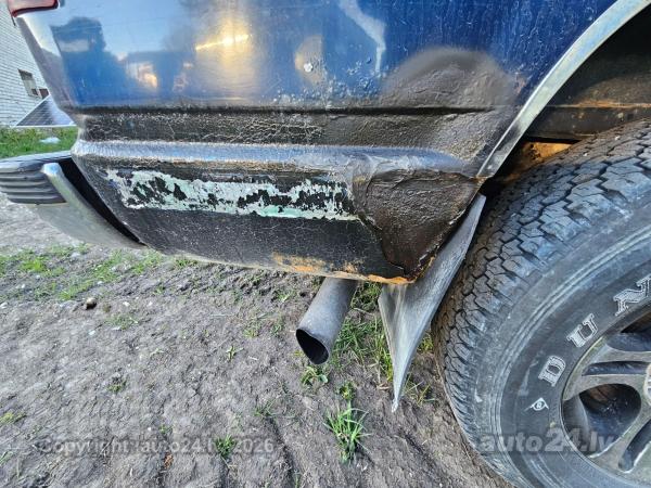 Zils Chevrolet Tahoe 1996 Tallina, ar dzinēja tilpumu 5.70 L un nobraukumu 0 tūkst. km par 5500 €, foto 10 vietnē AUTOMOTO.COM.LV