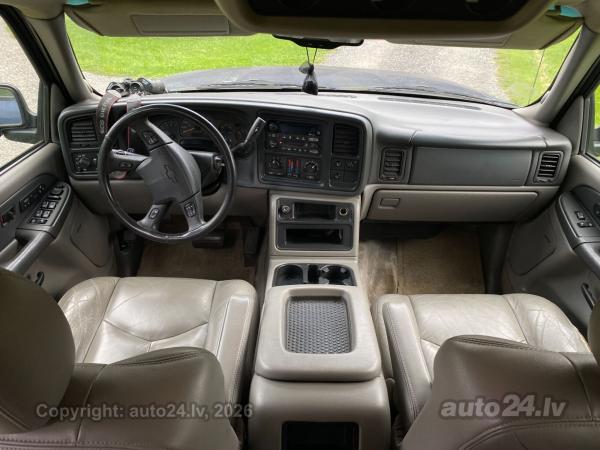 Zils Chevrolet Tahoe 2002 Tallina, ar dzinēja tilpumu 5.30 L un nobraukumu 0 tūkst. km par 4800 €, foto 7 vietnē AUTOMOTO.COM.LV