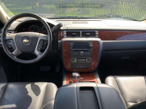 Zils Chevrolet Tahoe 2011 Rīga, ar dzinēja tilpumu 0.00 L un nobraukumu 263 tūkst. km par 9900 €, foto 9 vietnē AUTOMOTO.COM.LV
