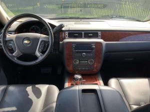 Blue Chevrolet Tahoe 2011 in Riga, with an engine capacity of 0.00 L and mileage of 263 thousand km for 9900 €, photo 10 on AUTOMOTO.COM.LV