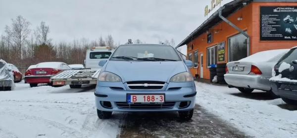 Blue Chevrolet Tahoe 2008 in Valmiera, with an engine capacity of 1.60 L and mileage of 179 thousand km for 670 €, photo 8 on AUTOMOTO.COM.LV