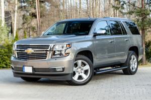 Grey Chevrolet Tahoe 2016 in Tallinn, with an engine capacity of 5.30 L and mileage of 162 thousand km for 33000 €, photo  on AUTOMOTO.COM.LV