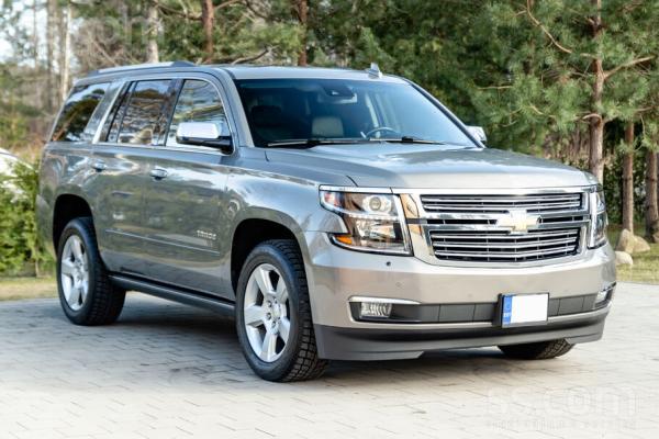 Pelēks Chevrolet Tahoe 2016 Tallina, ar dzinēja tilpumu 5.30 L un nobraukumu 162 tūkst. km par 33000 €, foto 5 vietnē AUTOMOTO.COM.LV