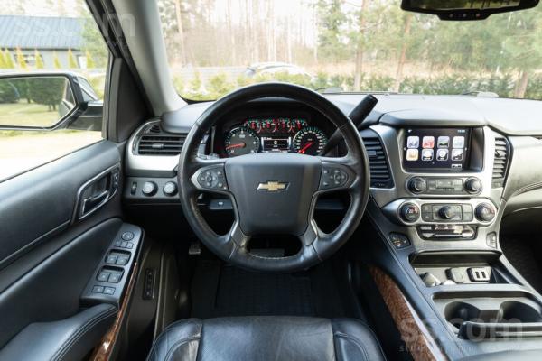 Pelēks Chevrolet Tahoe 2016 Tallina, ar dzinēja tilpumu 5.30 L un nobraukumu 162 tūkst. km par 33000 €, foto 10 vietnē AUTOMOTO.COM.LV