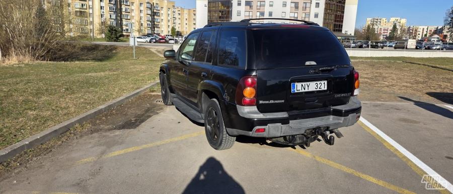 Black Chevrolet TrailBlazer 2003 in Utena, with an engine capacity of 4.20 L and mileage of 300 thousand km for 5999 €, photo 5 on AUTOMOTO.COM.LV