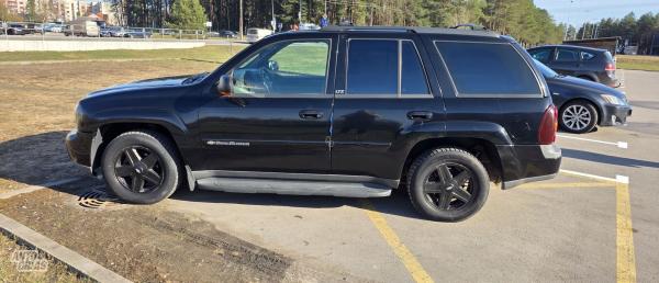 Black Chevrolet TrailBlazer 2003 in Utena, with an engine capacity of 4.20 L and mileage of 300 thousand km for 5999 €, photo 7 on AUTOMOTO.COM.LV