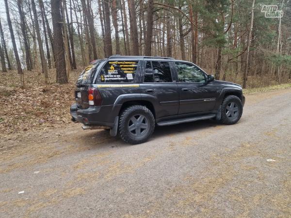 Melns Chevrolet TrailBlazer 2003 Viļņa, ar dzinēja tilpumu 4.20 L un nobraukumu 350 tūkst. km par 3500 €, foto 6 vietnē AUTOMOTO.COM.LV