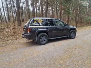 Melns Chevrolet TrailBlazer 2003 Viļņa, ar dzinēja tilpumu 4.20 L un nobraukumu 350 tūkst. km par 3500 €, foto 7 vietnē AUTOMOTO.COM.LV