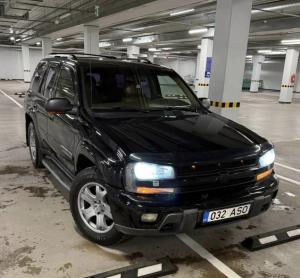 Melns Chevrolet TrailBlazer 2003 Tallina, ar dzinēja tilpumu 4.20 L un nobraukumu 276 tūkst. km par 3800 €, foto 9 vietnē AUTOMOTO.COM.LV