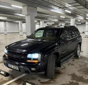 Melns Chevrolet TrailBlazer 2003 Tallina, ar dzinēja tilpumu 4.20 L un nobraukumu 276 tūkst. km par 3800 €, foto 12 vietnē AUTOMOTO.COM.LV