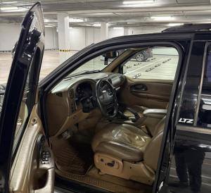 Melns Chevrolet TrailBlazer 2003 Tallina, ar dzinēja tilpumu 4.20 L un nobraukumu 276 tūkst. km par 3800 €, foto 13 vietnē AUTOMOTO.COM.LV