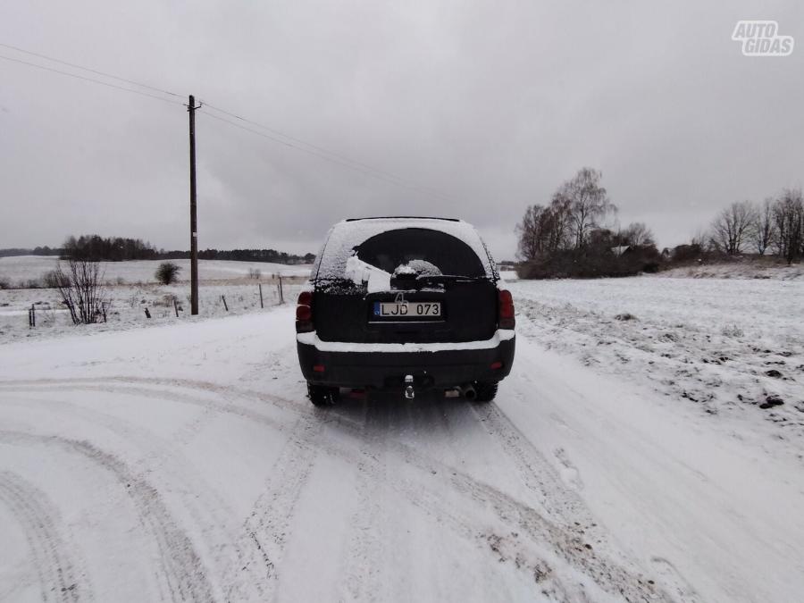 Black Chevrolet TrailBlazer 2010 in Utena, with an engine capacity of 4.20 L and mileage of 290 thousand km for 4500 €, photo 3 on AUTOMOTO.COM.LV