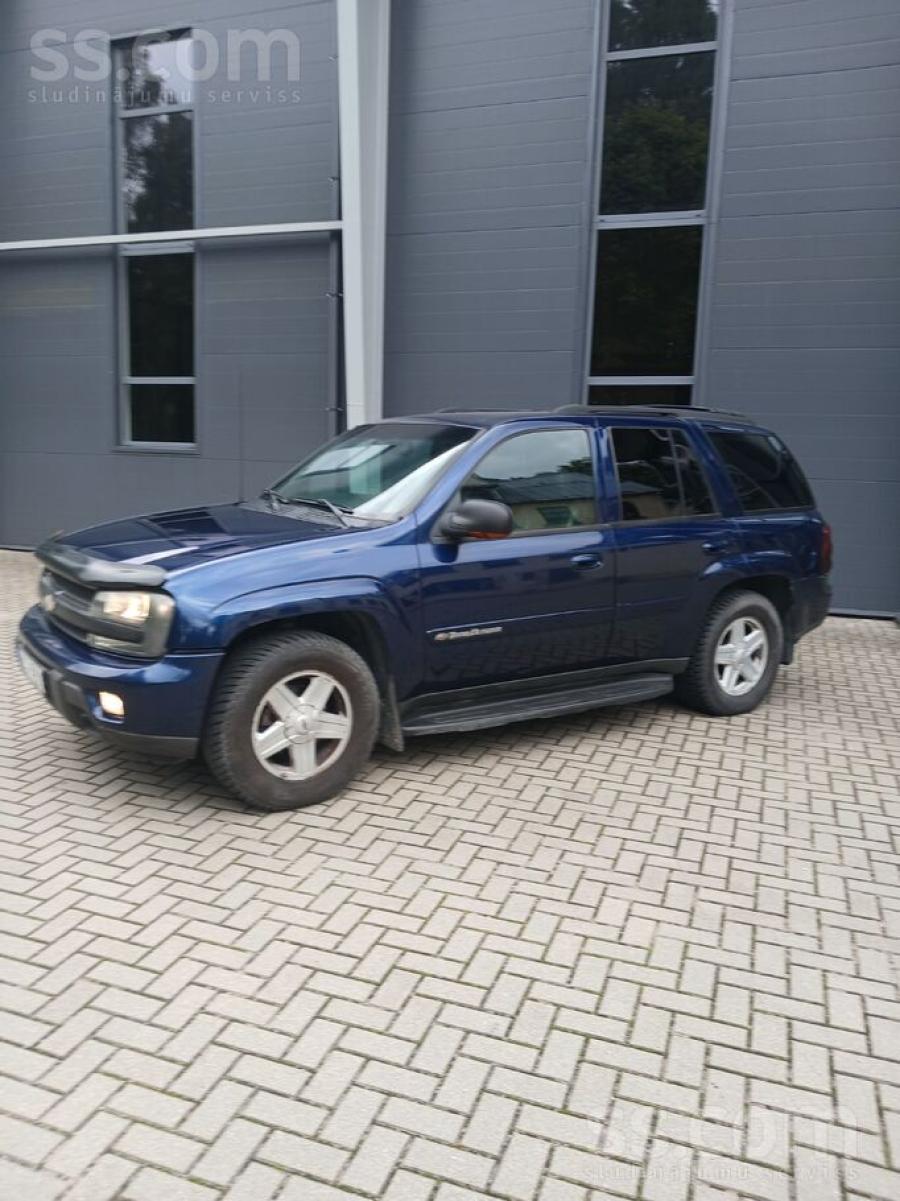 Zils Chevrolet TrailBlazer 2002 Talsi, ar dzinēja tilpumu 4.20 L un nobraukumu 337 tūkst. km par 2900 €, foto 3 vietnē AUTOMOTO.COM.LV