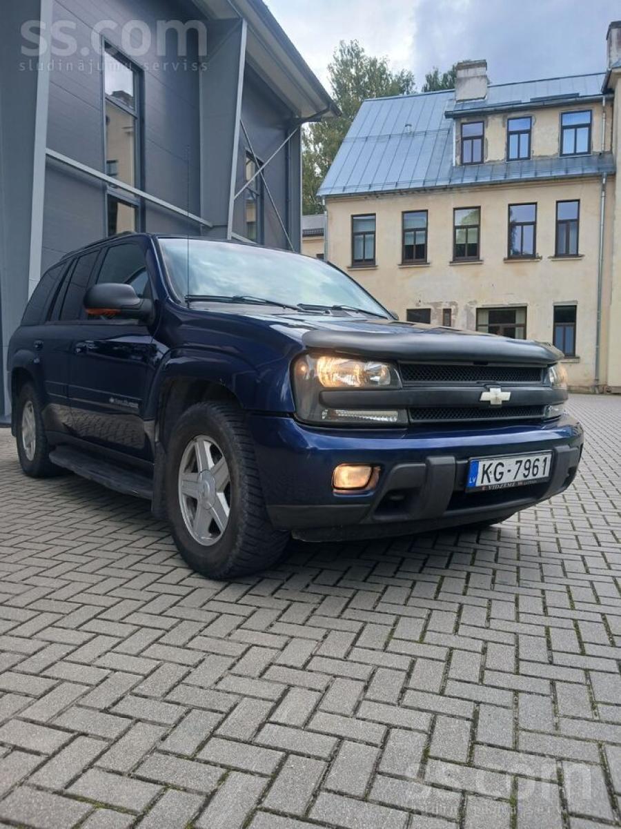Zils Chevrolet TrailBlazer 2002 Talsi, ar dzinēja tilpumu 4.20 L un nobraukumu 337 tūkst. km par 2900 €, foto 8 vietnē AUTOMOTO.COM.LV