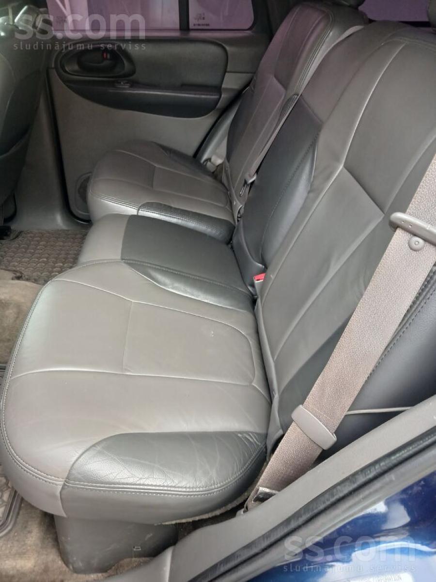 Zils Chevrolet TrailBlazer 2002 Talsi, ar dzinēja tilpumu 4.20 L un nobraukumu 337 tūkst. km par 2900 €, foto 11 vietnē AUTOMOTO.COM.LV