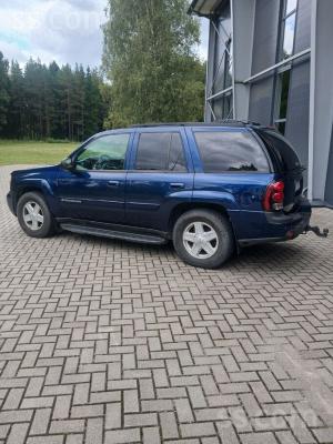 Blue Chevrolet TrailBlazer 2002 in Talsi, with an engine capacity of 4.20 L and mileage of 337 thousand km for 2900 €, photo  on AUTOMOTO.COM.LV