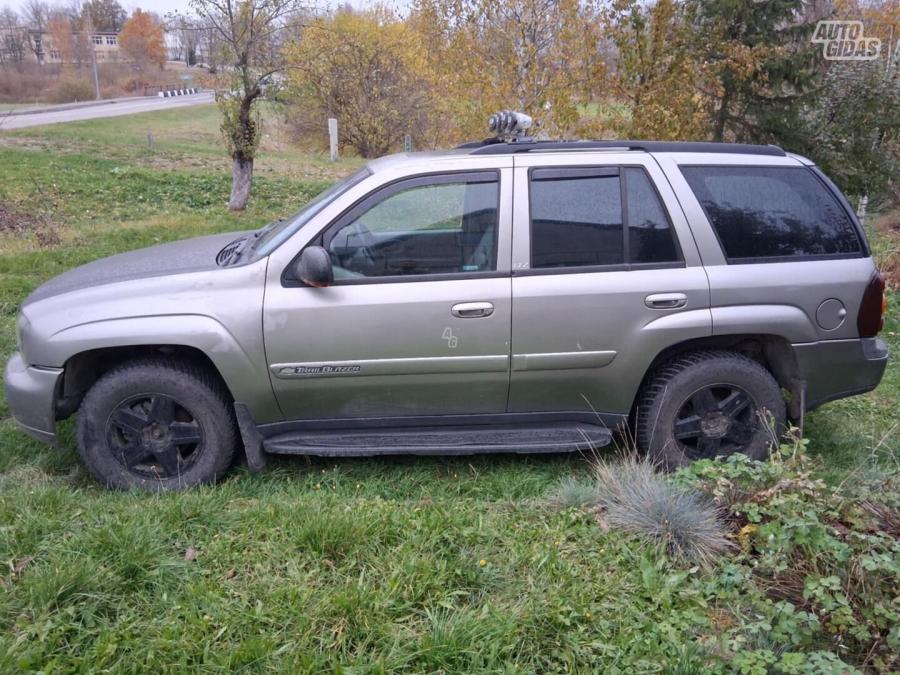 Chevrolet TrailBlazer 2002 in Alytus, with an engine capacity of 4.20 L and mileage of 110 thousand km for 2100 €, photo 1 on AUTOMOTO.COM.LV