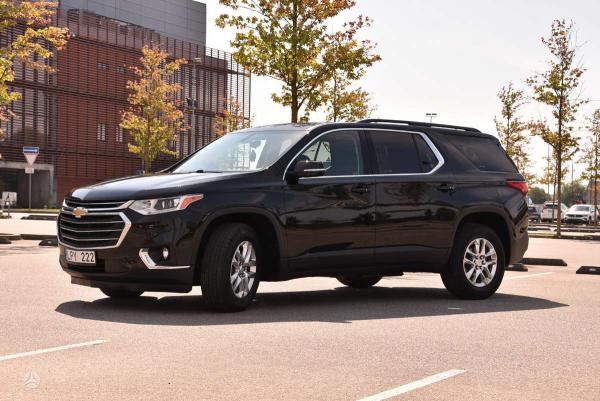 Black Chevrolet Traverse 2019 in Klaipeda, with an engine capacity of 3.56 L and mileage of 65 thousand km for 16900 €, photo 11 on AUTOMOTO.COM.LV