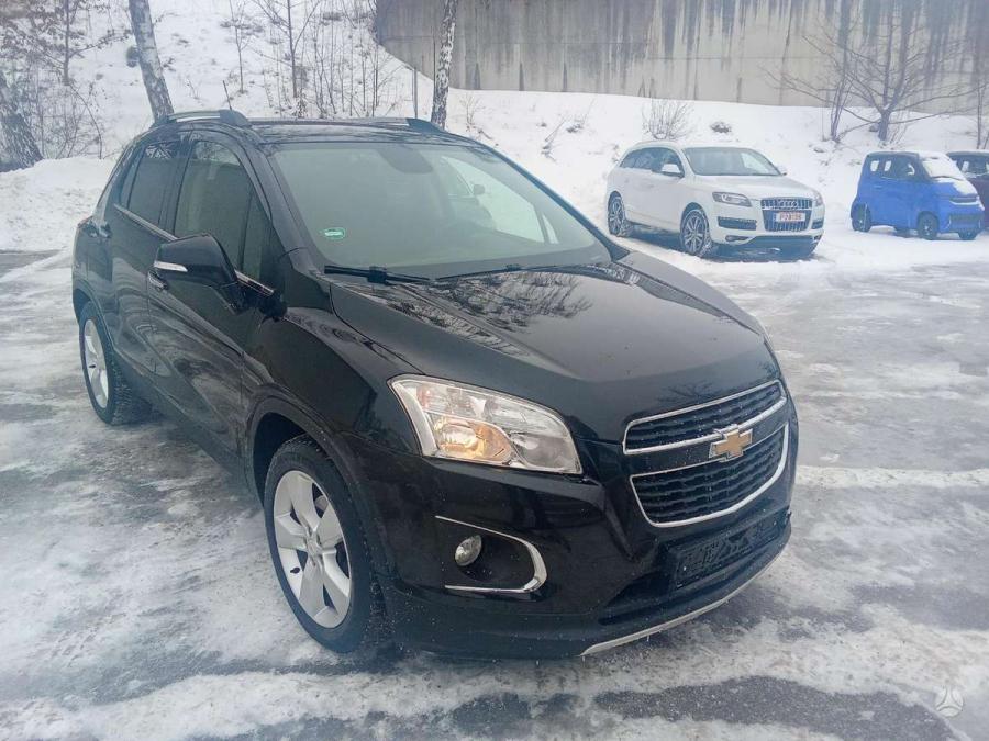 Melns Chevrolet Trax 2013 Alīta, ar dzinēja tilpumu 1.70 L un nobraukumu 237 tūkst. km par 5800 €, foto 4 vietnē AUTOMOTO.COM.LV