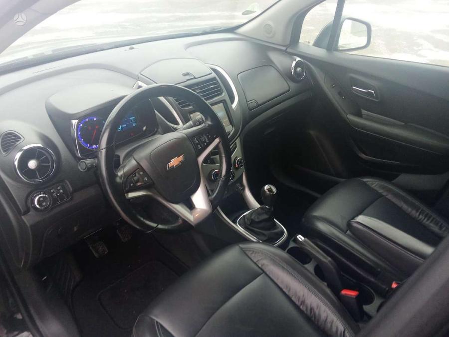 Melns Chevrolet Trax 2013 Alīta, ar dzinēja tilpumu 1.70 L un nobraukumu 237 tūkst. km par 5800 €, foto 15 vietnē AUTOMOTO.COM.LV