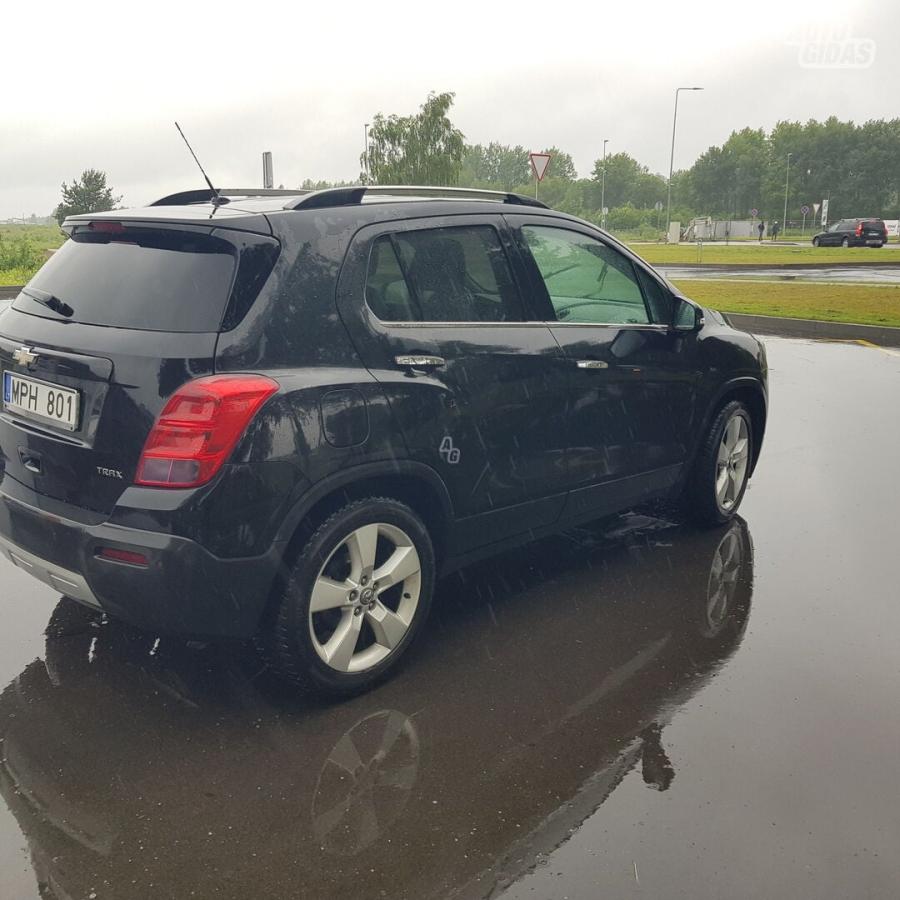 Melns Chevrolet Trax 2013 Viļņa, ar dzinēja tilpumu 1.70 L un nobraukumu 185 tūkst. km par 8000 €, foto 12 vietnē AUTOMOTO.COM.LV