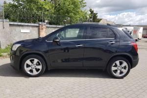 Black Chevrolet Trax 2013 in Siauliai, with an engine capacity of 1.70 L and mileage of 235 thousand km for 5500 €, photo 8 on AUTOMOTO.COM.LV
