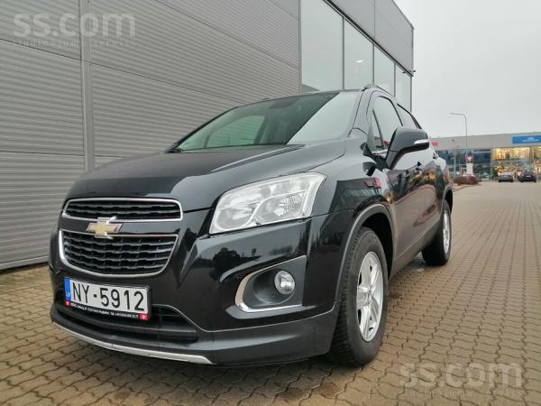 Black Chevrolet Trax 2014 in Riga, with an engine capacity of 1.70 L and mileage of 173 thousand km for 8600 €, photo 1 on AUTOMOTO.COM.LV