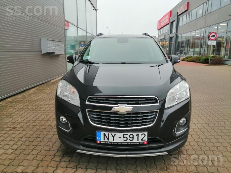 Melns Chevrolet Trax 2014 Rīga, ar dzinēja tilpumu 1.70 L un nobraukumu 173 tūkst. km par 8600 €, foto 2 vietnē AUTOMOTO.COM.LV