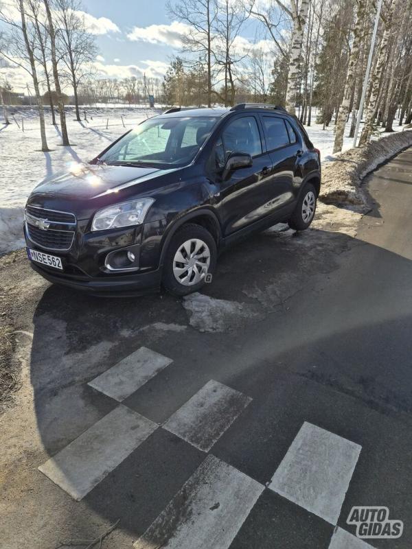 Melns Chevrolet Trax 2014 Šauļi, ar dzinēja tilpumu 1.60 L un nobraukumu 186 tūkst. km par 6500 €, foto 1 vietnē AUTOMOTO.COM.LV