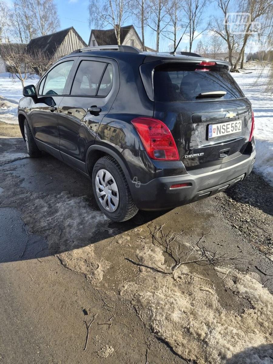 Black Chevrolet Trax 2014 in Siauliai, with an engine capacity of 1.60 L and mileage of 186 thousand km for 6500 €, photo 3 on AUTOMOTO.COM.LV