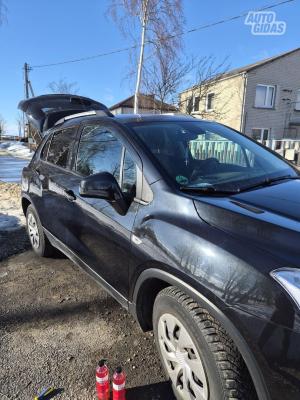 Black Chevrolet Trax 2014 in Siauliai, with an engine capacity of 1.60 L and mileage of 186 thousand km for 6500 €, photo 12 on AUTOMOTO.COM.LV