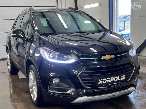 Melns Chevrolet Trax 2017 Aukštieji Rusokai, ar dzinēja tilpumu 1.60 L un nobraukumu 231 tūkst. km par 8200 €, foto 3 vietnē AUTOMOTO.COM.LV