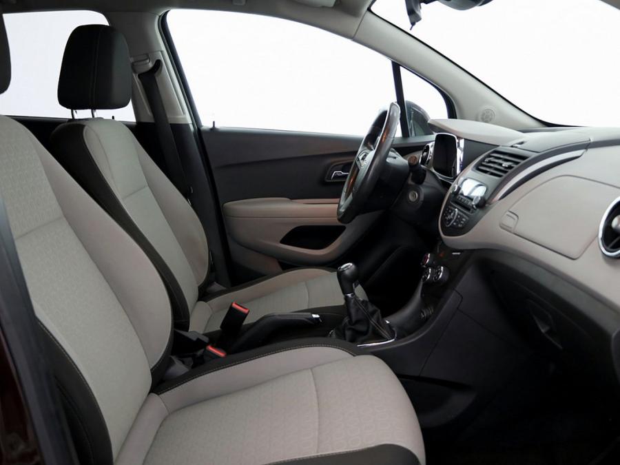 Brown Chevrolet Trax 2013 in Tallinn, with an engine capacity of 1.60 L and mileage of 268 thousand km for 2799 €, photo 14 on AUTOMOTO.COM.LV