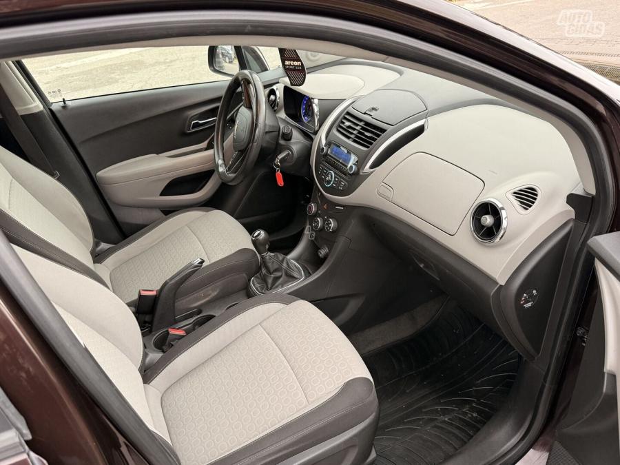 Chevrolet Trax 2013 in Kretinga, with an engine capacity of 1.60 L and mileage of 278 thousand km for 5500 €, photo 9 on AUTOMOTO.COM.LV