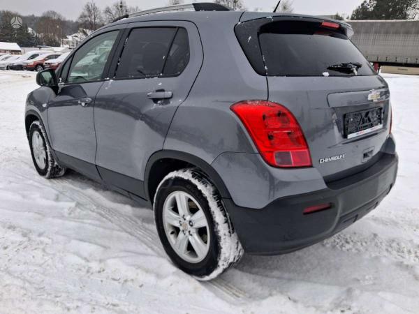 Pelēks Chevrolet Trax 2013 Alīta, ar dzinēja tilpumu 1.70 L un nobraukumu 244 tūkst. km par 4750 €, foto 3 vietnē AUTOMOTO.COM.LV