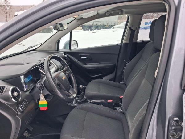 Pelēks Chevrolet Trax 2013 Alīta, ar dzinēja tilpumu 1.70 L un nobraukumu 244 tūkst. km par 4750 €, foto 8 vietnē AUTOMOTO.COM.LV