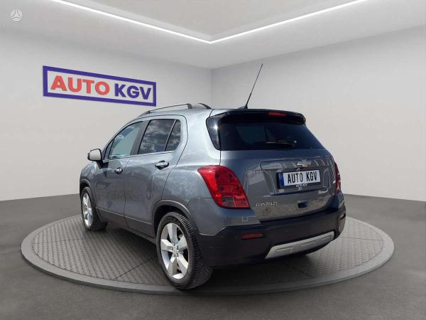 Grey Chevrolet Trax 2013 in Kaunas, with an engine capacity of 1.70 L and mileage of 224 thousand km for 6999 €, photo 3 on AUTOMOTO.COM.LV