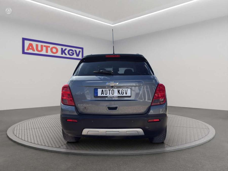Grey Chevrolet Trax 2013 in Kaunas, with an engine capacity of 1.70 L and mileage of 224 thousand km for 5999 €, photo 5 on AUTOMOTO.COM.LV