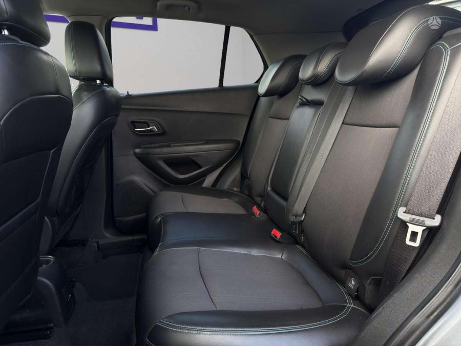 Grey Chevrolet Trax 2013 in Kaunas, with an engine capacity of 1.70 L and mileage of 224 thousand km for 5999 €, photo 12 on AUTOMOTO.COM.LV