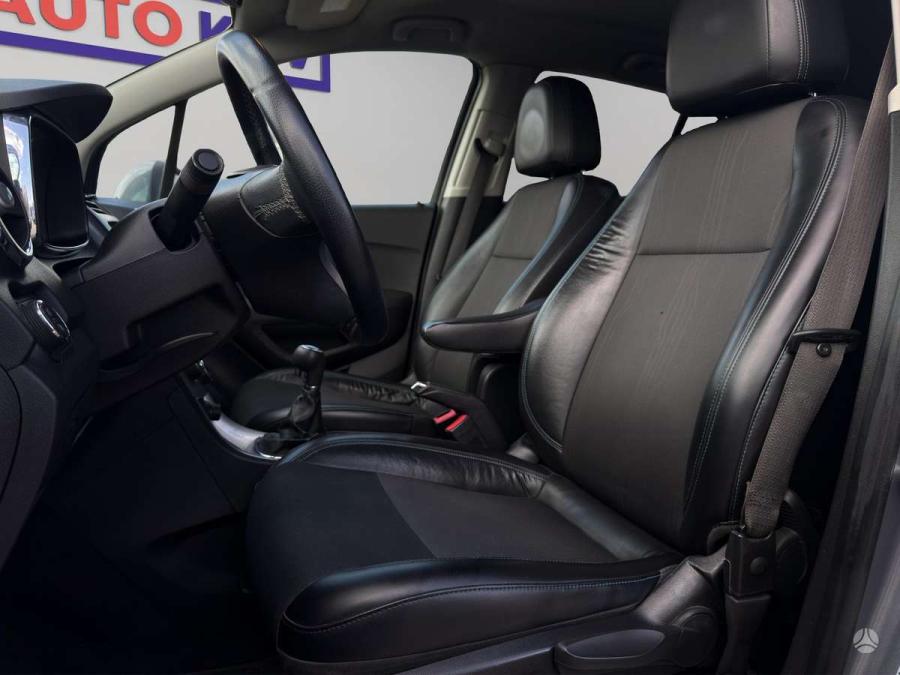 Grey Chevrolet Trax 2013 in Kaunas, with an engine capacity of 1.70 L and mileage of 224 thousand km for 5999 €, photo 15 on AUTOMOTO.COM.LV
