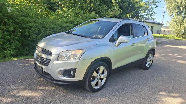Grey Chevrolet Trax 2014 in Kaunas, with an engine capacity of 1.70 L and mileage of 220 thousand km for 5600 €, photo 4 on AUTOMOTO.COM.LV