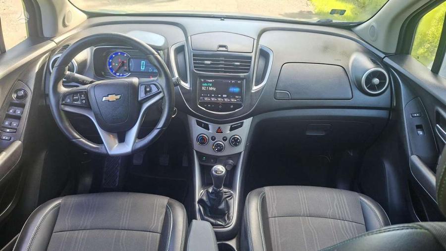 Grey Chevrolet Trax 2014 in Kaunas, with an engine capacity of 1.70 L and mileage of 220 thousand km for 5600 €, photo 15 on AUTOMOTO.COM.LV
