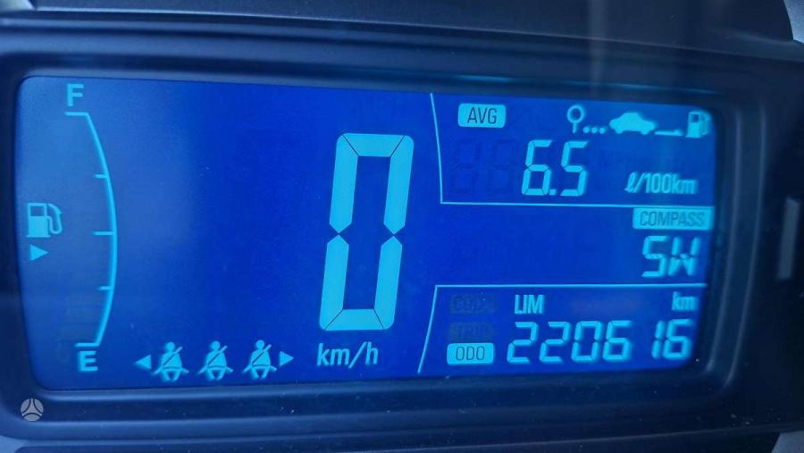 Grey Chevrolet Trax 2014 in Kaunas, with an engine capacity of 1.70 L and mileage of 220 thousand km for 5600 €, photo 16 on AUTOMOTO.COM.LV