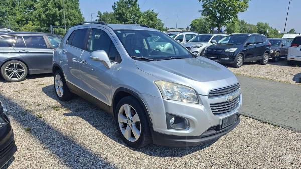 Pelēks Chevrolet Trax 2014 Kauņa, ar dzinēja tilpumu 1.70 L un nobraukumu 220 tūkst. km par 5600 €, foto 5 vietnē AUTOMOTO.COM.LV