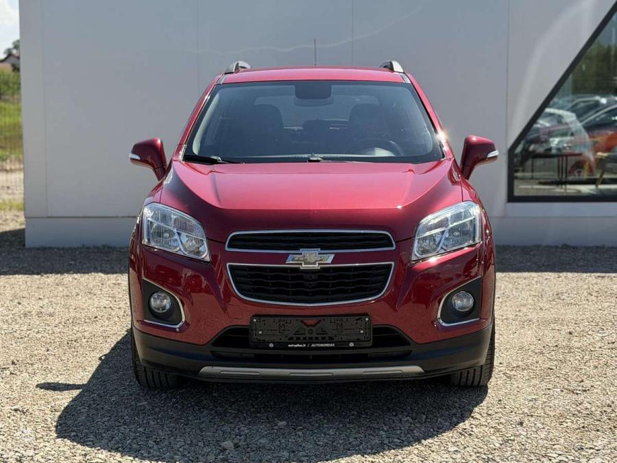 Sarkans Chevrolet Trax 2013 Šauļi, ar dzinēja tilpumu 1.36 L un nobraukumu 145 tūkst. km par 5999 €, foto 3 vietnē AUTOMOTO.COM.LV