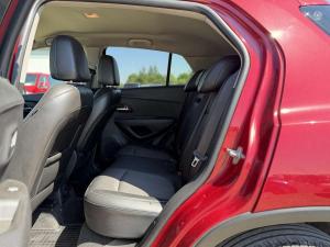 Sarkans Chevrolet Trax 2013 Šauļi, ar dzinēja tilpumu 1.36 L un nobraukumu 145 tūkst. km par 5999 €, foto 13 vietnē AUTOMOTO.COM.LV