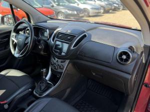 Sarkans Chevrolet Trax 2013 Šauļi, ar dzinēja tilpumu 1.36 L un nobraukumu 145 tūkst. km par 5999 €, foto 16 vietnē AUTOMOTO.COM.LV