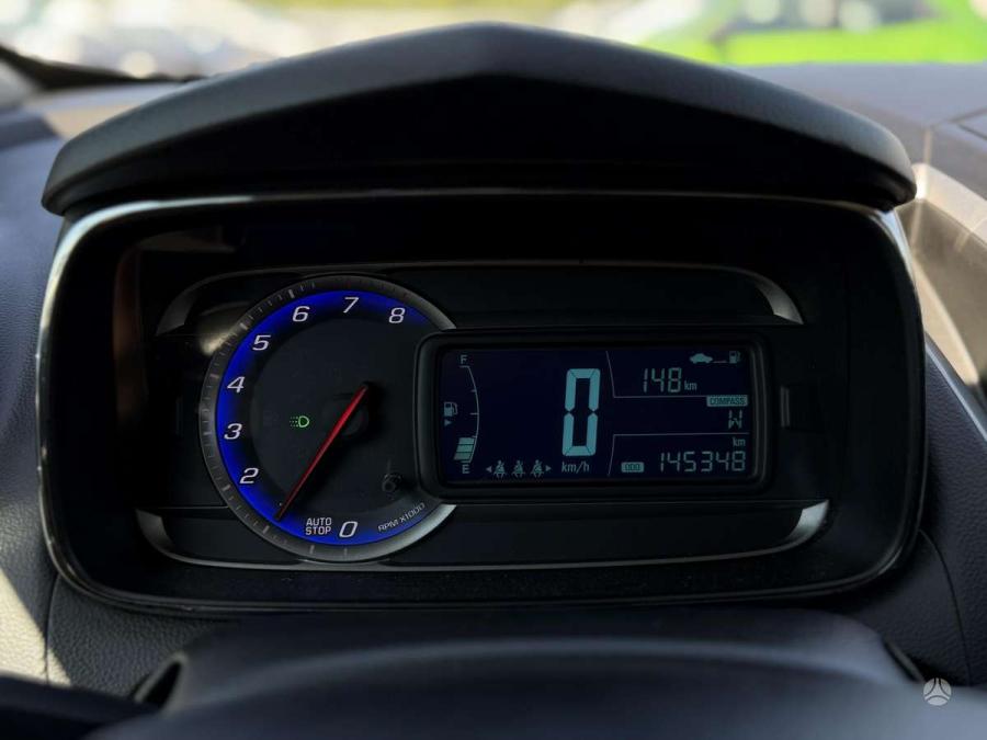 Sarkans Chevrolet Trax 2013 Šauļi, ar dzinēja tilpumu 1.36 L un nobraukumu 145 tūkst. km par 5999 €, foto 22 vietnē AUTOMOTO.COM.LV